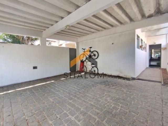 Casa à venda no Jardim Leonor