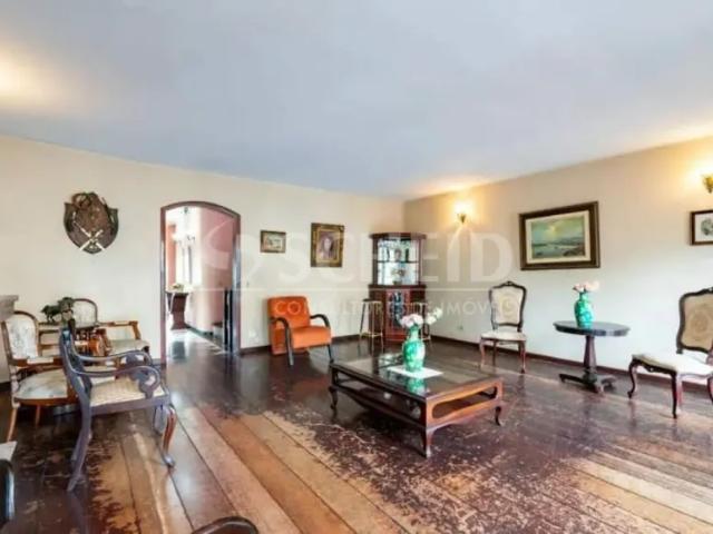 Casa a venda no jardim Leonor Morumbi com 3 quartos 2 suites