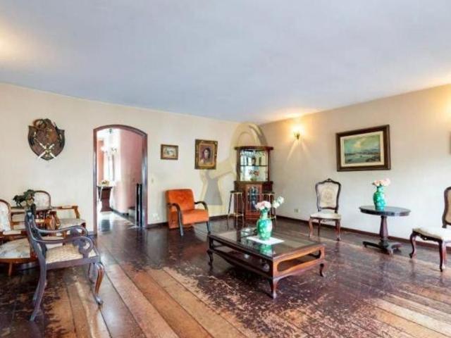 CASA À VENDA NO JARDIM LEONOR, SÃO PAULO PRÓXIMO AO COLÉGIO SANTO AMÉRICO