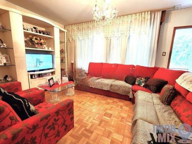 Casa à venda no Jardim Lindóia