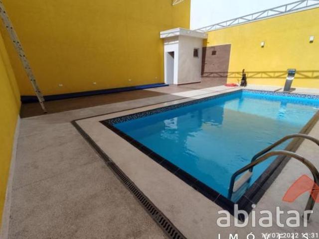 Casa à venda no Jardim Pedro Gonçalves Taboão da Serra/SP 220m² 3 dormitórios