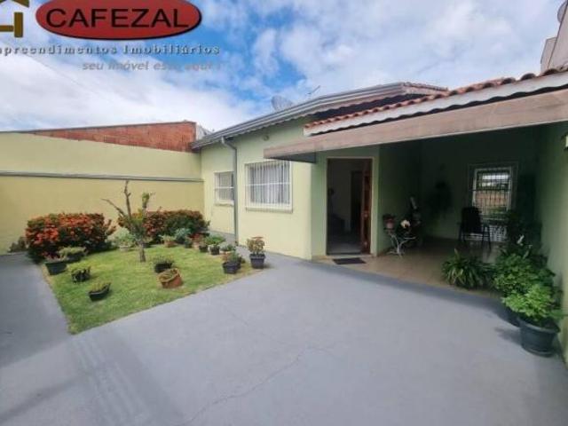 Casa à venda no Jardim Pérola