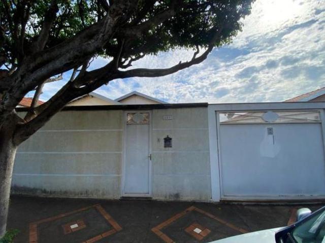 Casa à venda no Jardim Pérola