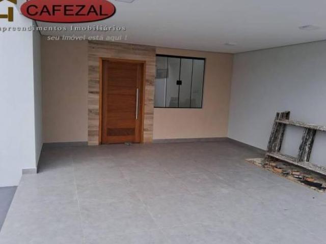 Casa à venda no Jardim Pérola