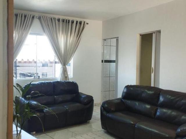 Casa a venda no Jardim Peri Alto