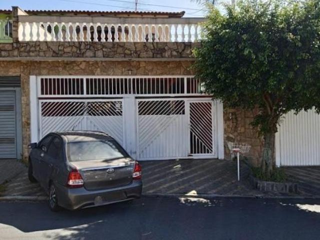 Casa à venda no Jardim Pinheiros