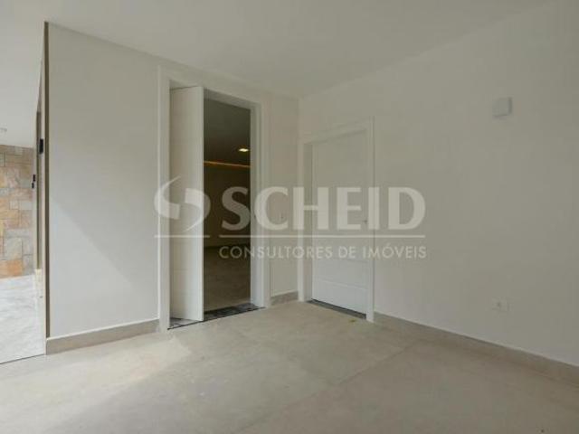 Casa a venda, no jardim prudência, com 607 m² 4 quartos sendo 4 suítes, 6 vagas