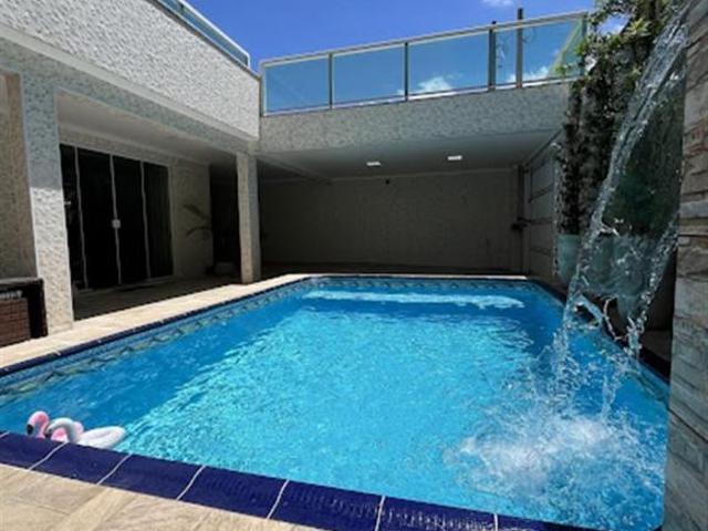 Casa à venda no Jardim Real