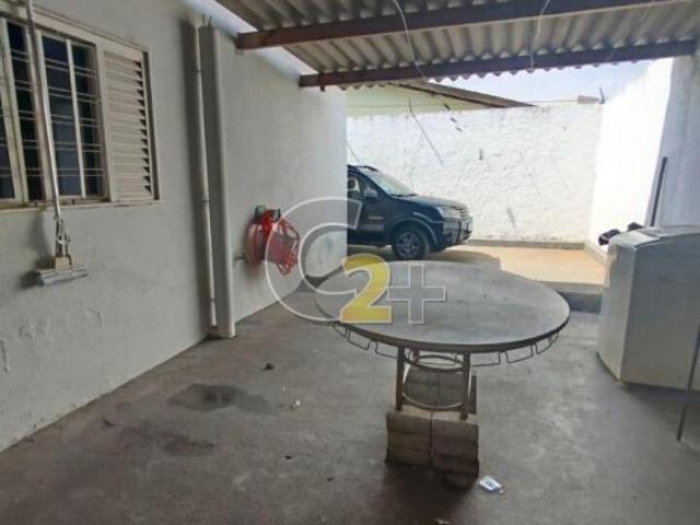 Casa á venda no Jardim Residencial Vetorasso, 3 quartos, 1 suíte, 4 vagas de garagem