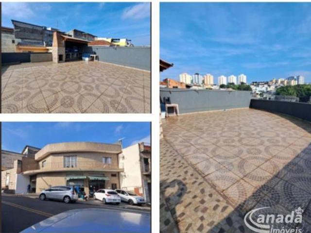 Casa à venda no Jardim Roberto com 3 quartos