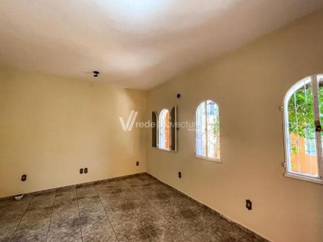 Casa a venda no Jardim Roseira