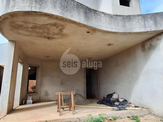 Casa à Venda no Jardim São Vito, Americana: 4 Dorms, 2 Suítes