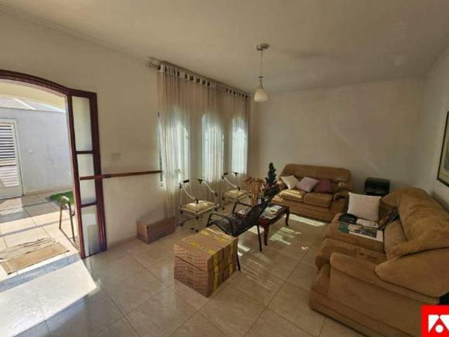 Casa à venda no Jardim São Francisco em Santa Bárbara d&apos Oeste