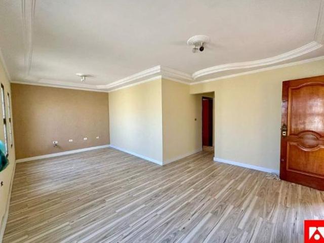Casa à venda no Jardim São Francisco, em Santa Bárbara d&apos Oeste com 3 quartos 1 suíte e 3 vagas de