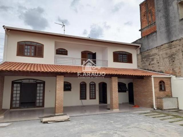 Casa à venda no Jardim São Guilherme