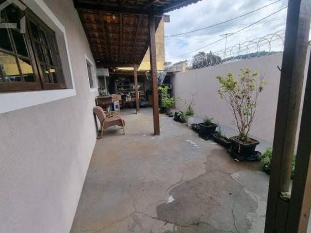 Casa à venda no Jardim Samambaia