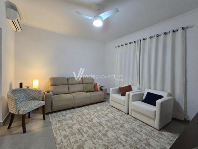 Casa à venda no Jardim Santa Genebra em Campinas