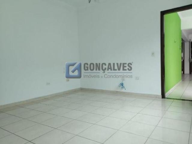 Casa à venda no Jardim Santo Inácio SBC | 3 quartos, 1 suíte, 4 vagas