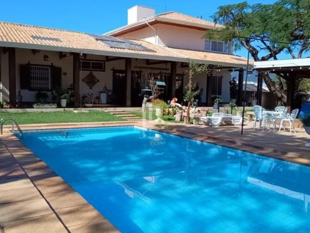 Casa à venda no Jardim Tereza Cristina