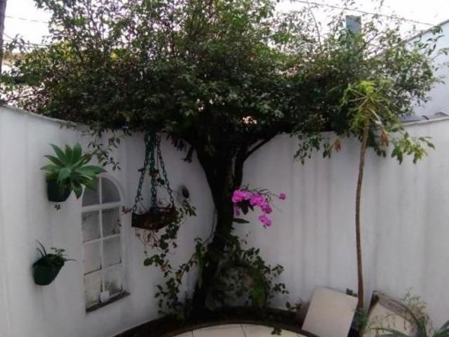 Casa à venda no Jardim Textil com 250m² 4 dormitórios 1 suíte 3 banheiros 4 vagas