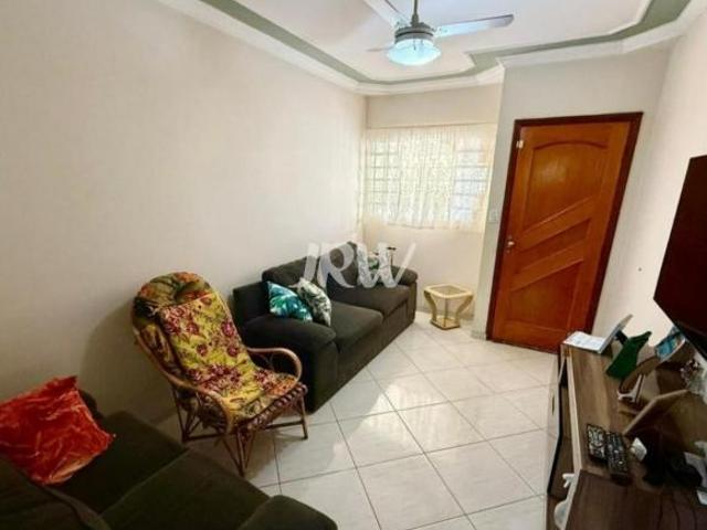 CASA A VENDA NO JARDIM UMUARAMA NA CIDADE DE INDAIATUBA SP Área terreno 176 m² Área construída