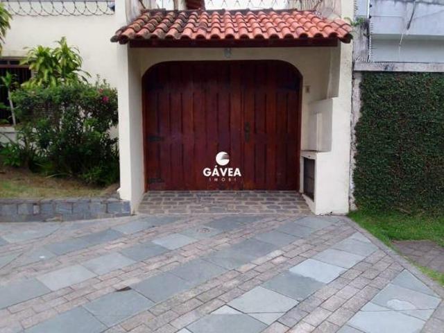 Casa à venda no Jardim Virgínia em Guarujá