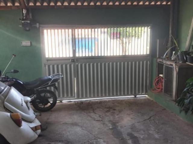Casa à venda no Jardim Volobueff Nova Veneza