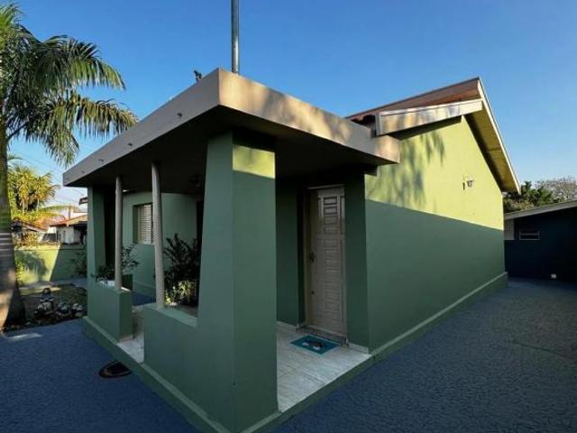 Casa a venda no Jd Iporanga em Aguas de Sao Pedro com quintal grande