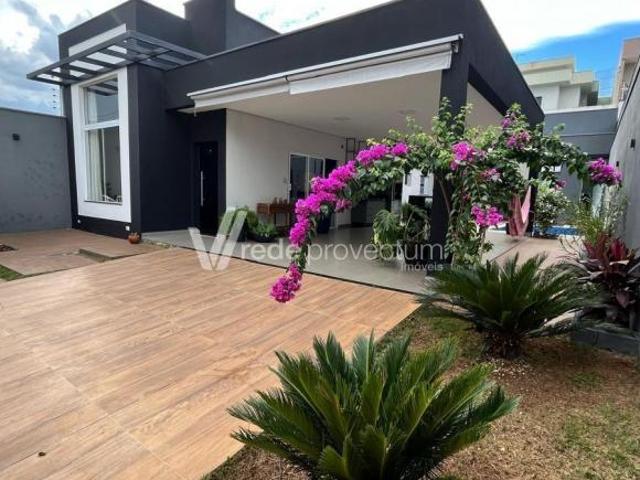 Casa à Venda no Jd. Maria Helena em Nova Odessa/SP