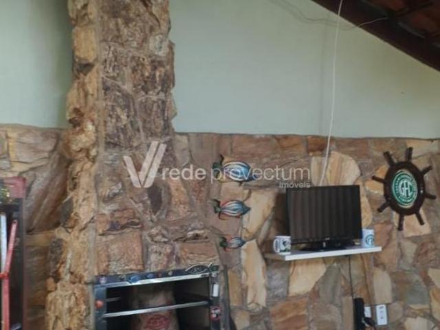 CASA A VENDA NO OURO VERDE, 3 QUARTOS, SUITE E CHURRASQUEIRA