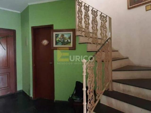 Casa à venda no Loteamento Ana Carolina II em Valinhos/SP