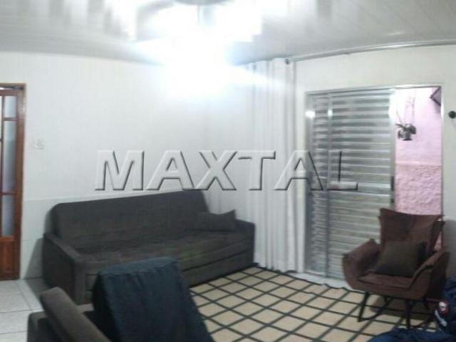 Casa à venda no Lauzane Paulista com 2 dormitórios, sala, cozinha, 1 banheiro e 2 vagas de garagem