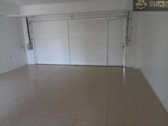 Casa à venda no Laranjal