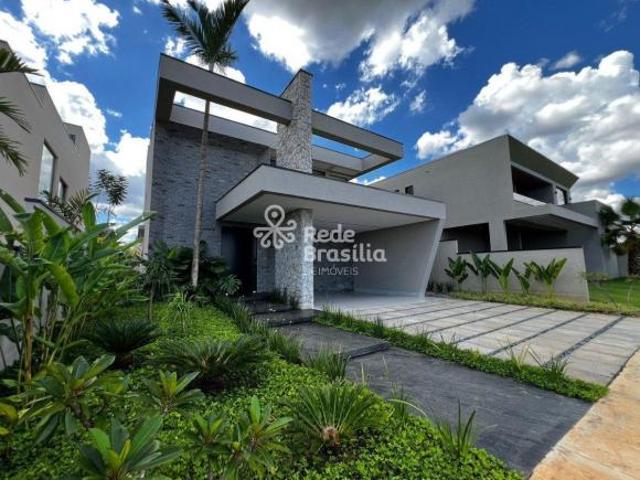 Casa a venda no Lê Premier Jardim Botânico 3 suítes