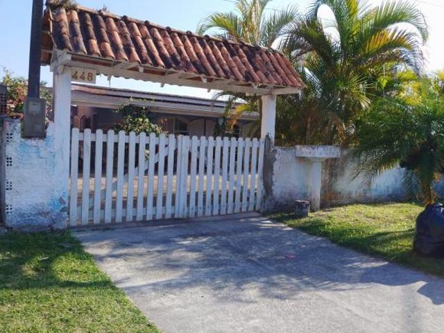 Casa a venda no litoral praia a 700mts do mar terreno de esquina permuta