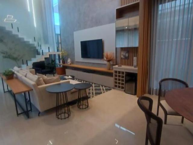 Casa à venda no M21 na Riviera, mobiliada, 5 suítes, 4 vagas e 350,00 m2 de área construída