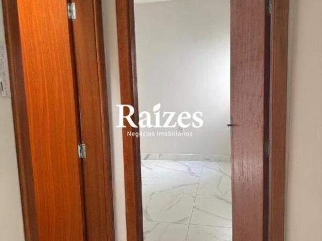 Casa à venda no Morumbi, Uberlândia – 2 quartos, 1 vaga, porcelanato