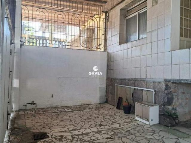 Casa à venda no Macuco em Santos