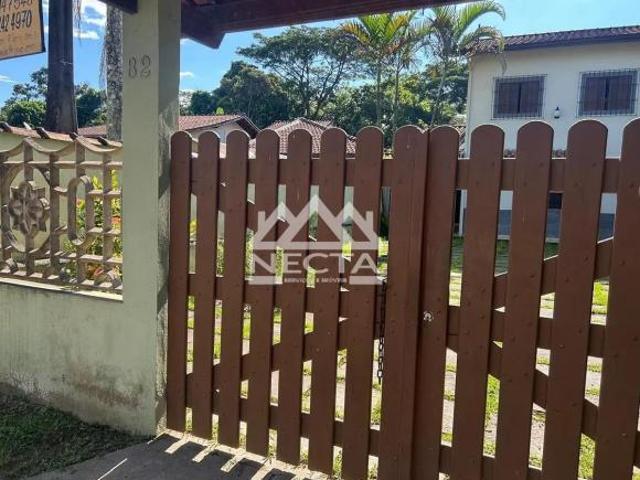 Casa à venda no Maranduba com 3 dormitórios, suíte e amplo terreno Ubatuba/SP