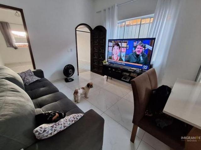 Casa à venda, no Maracanãem Praia Grande SP
