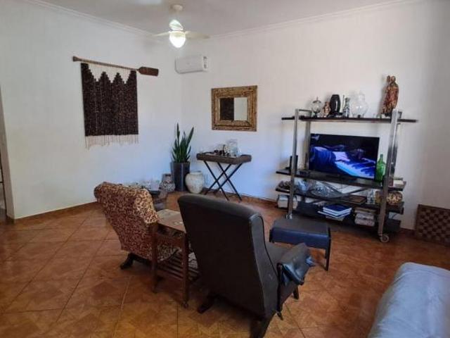 Casa à venda, no Maracanã em Praia Grande SP