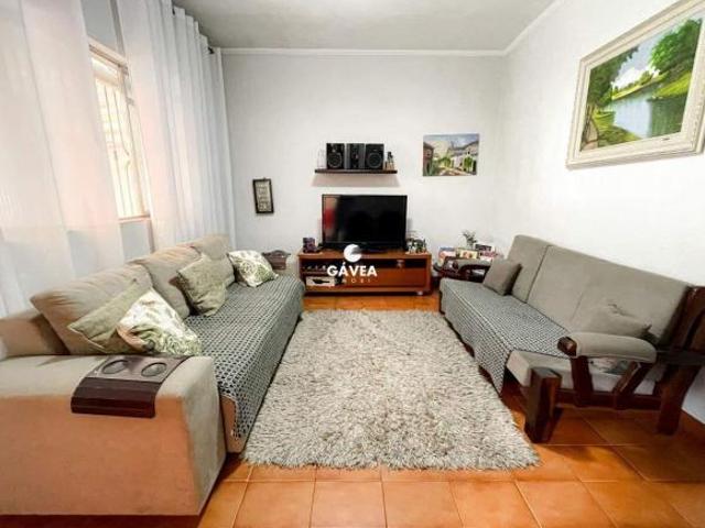 Casa à venda no Marapé em Santos