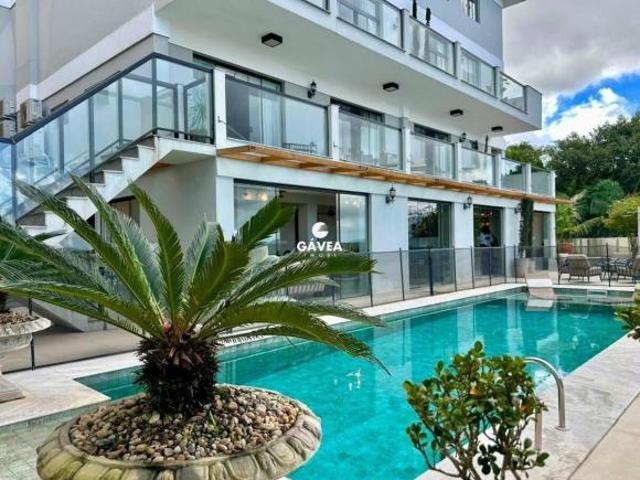 Casa à venda no Marapé em Santos