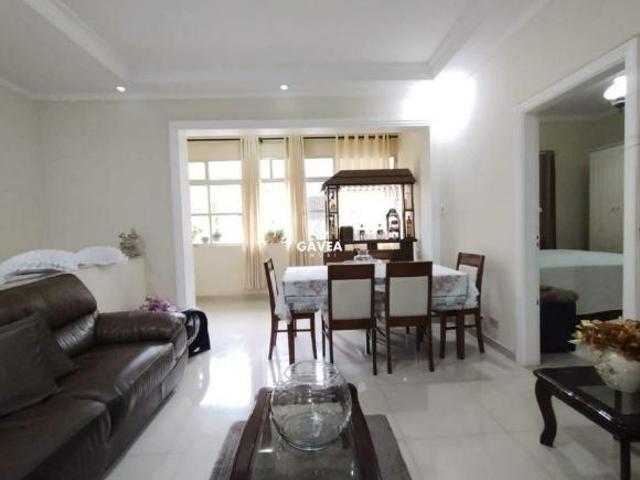 Casa à venda no Marapé em Santos