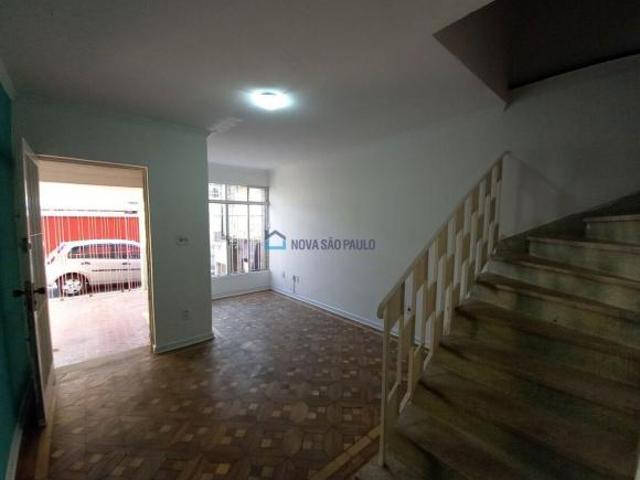 Casa à venda no Metrô Saúde Rua Isaias Salomão