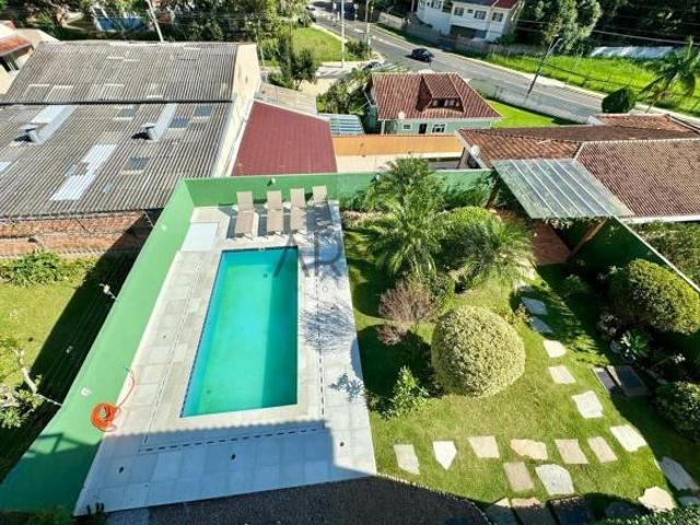 Casa à venda no Mercês ARYA1