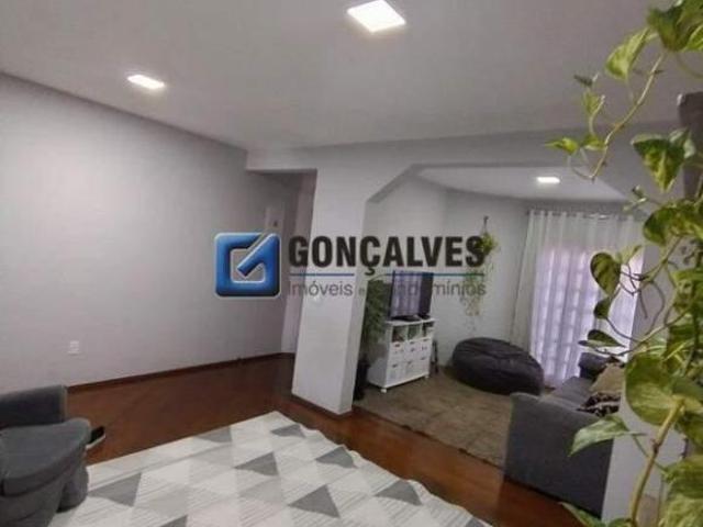 Casa à venda no Nova Petrópolis S. Bernardo do Campo com 4 suítes e espaço gourmet