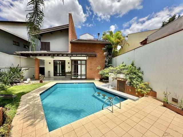 Casa à venda no São Paulo II com piscina, gourmet, 4 quartos e 5 vagas