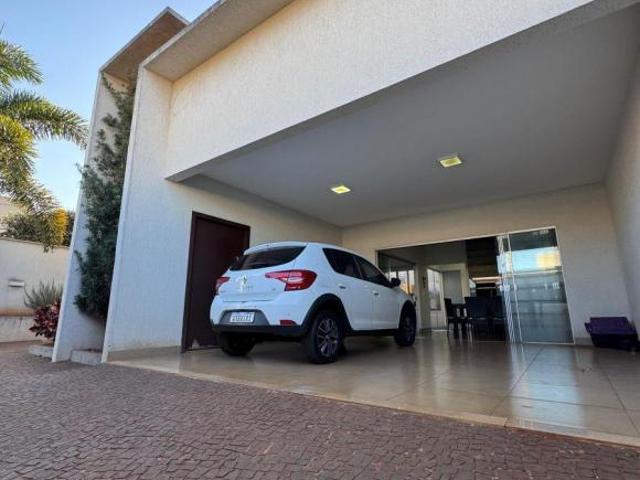 Casa à venda no Solar dos Ataídes II em lote de esquina com 3 quartos e varanda gourmet completa