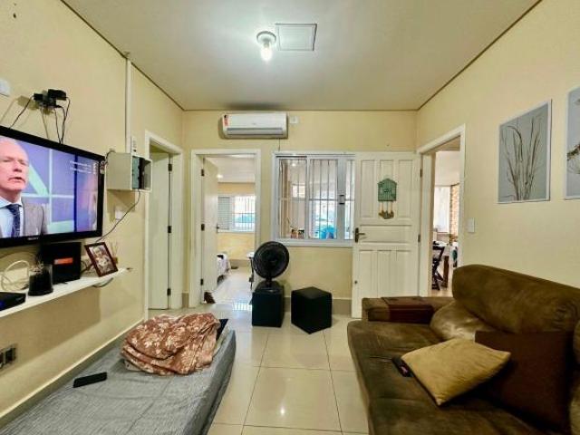 Casa à venda no Santo Antônio no Guarujá Omega Imóveis